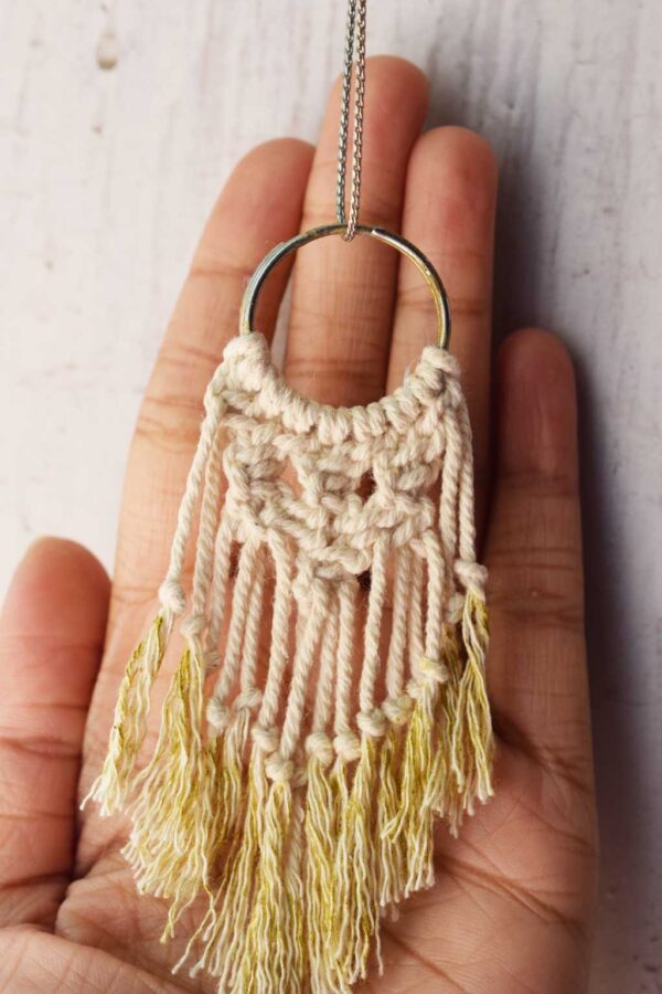 HOW TO MAKE SIMPLE MACRAME NECKLACE – OoshyBooshy